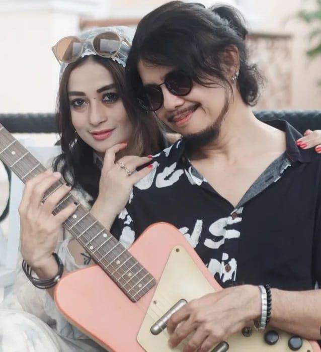 Rayakan Keindahan Cinta, Moldy Radja dan Putri Dancing Rilis Single ...